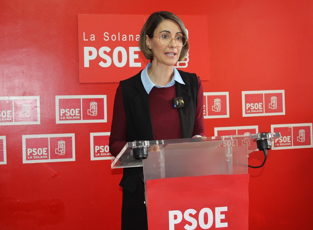 El PSOE dice que el equipo de gobierno gestiona mal y critica su ...
